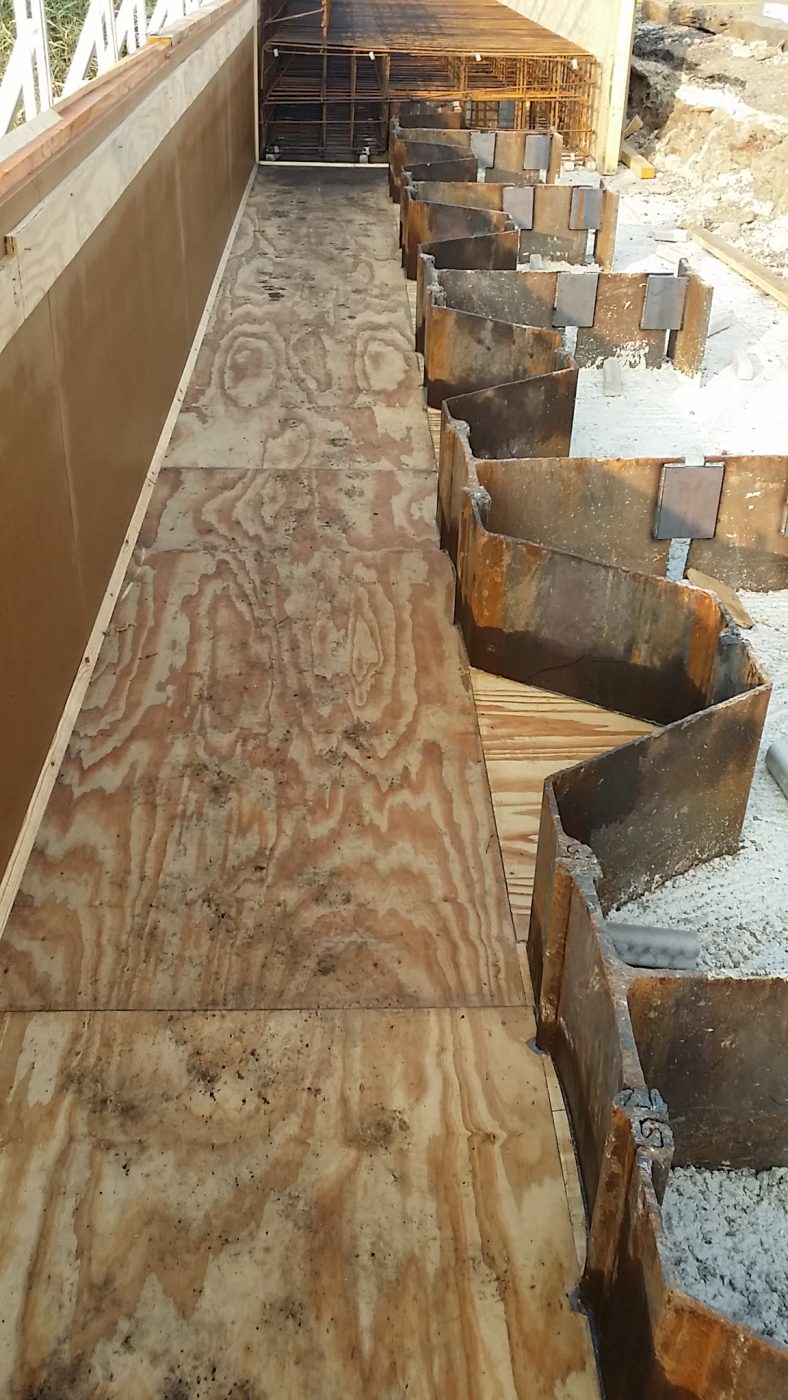 Sheet Pile Wall - Sheet Pile Capping Beams | Fast-Form Systems