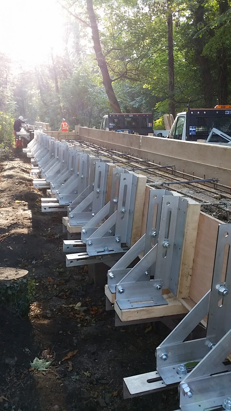 Sheet Pile Wall - Sheet Pile Capping Beams | Fast-Form Systems