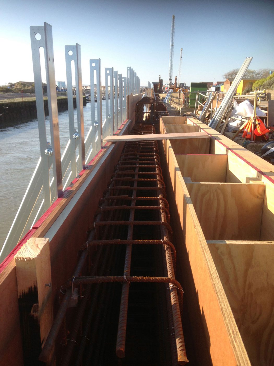 Sheet Pile Capping Beams - Sheet Pile Wall | Fast-Form Systems